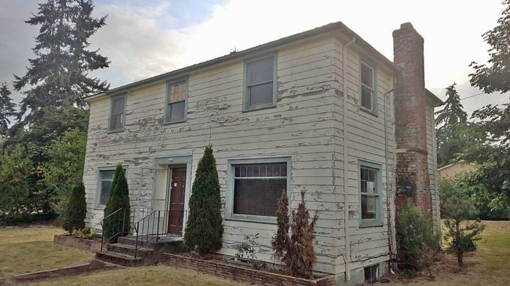 House for sale in Roy: 122 Peterson St S, Roy, WA 95850