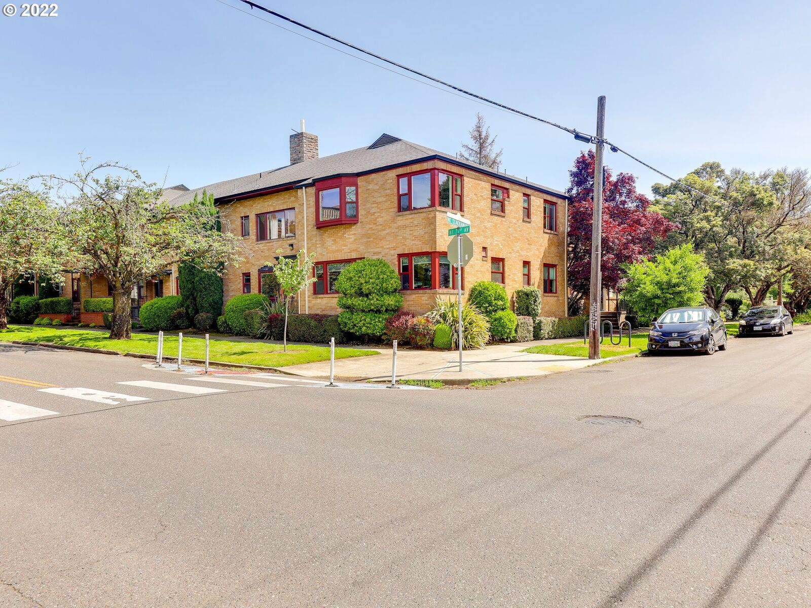 Home for sale in Portland: 2123 NE Clackamas St 6, Portland, OR 97232