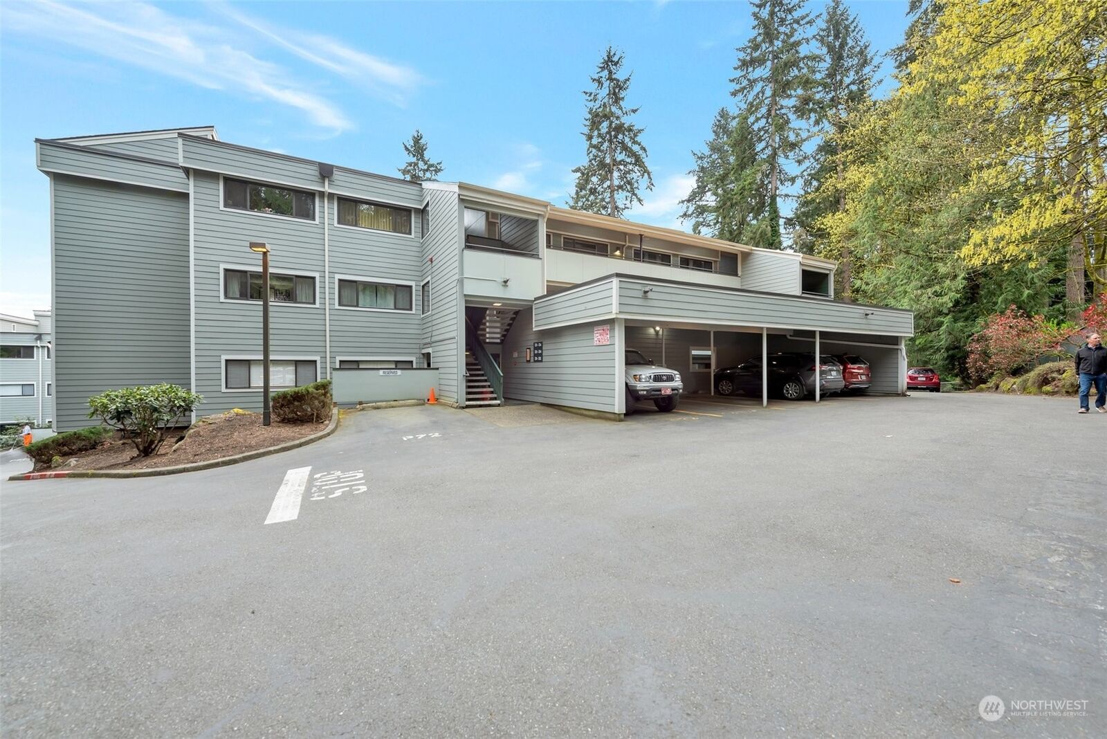 3 bed Seattle home for sale: 13743 15th Avenue NE D-8, Seattle, WA 98125