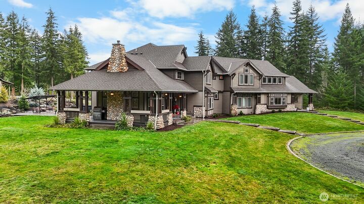 5 bed Roy home for sale: 2919 Tanwax Crossing E, Roy, WA 98580