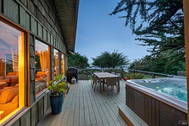 Home for sale in Jenner: 20850 Highway 1, Jenner, CA 95450